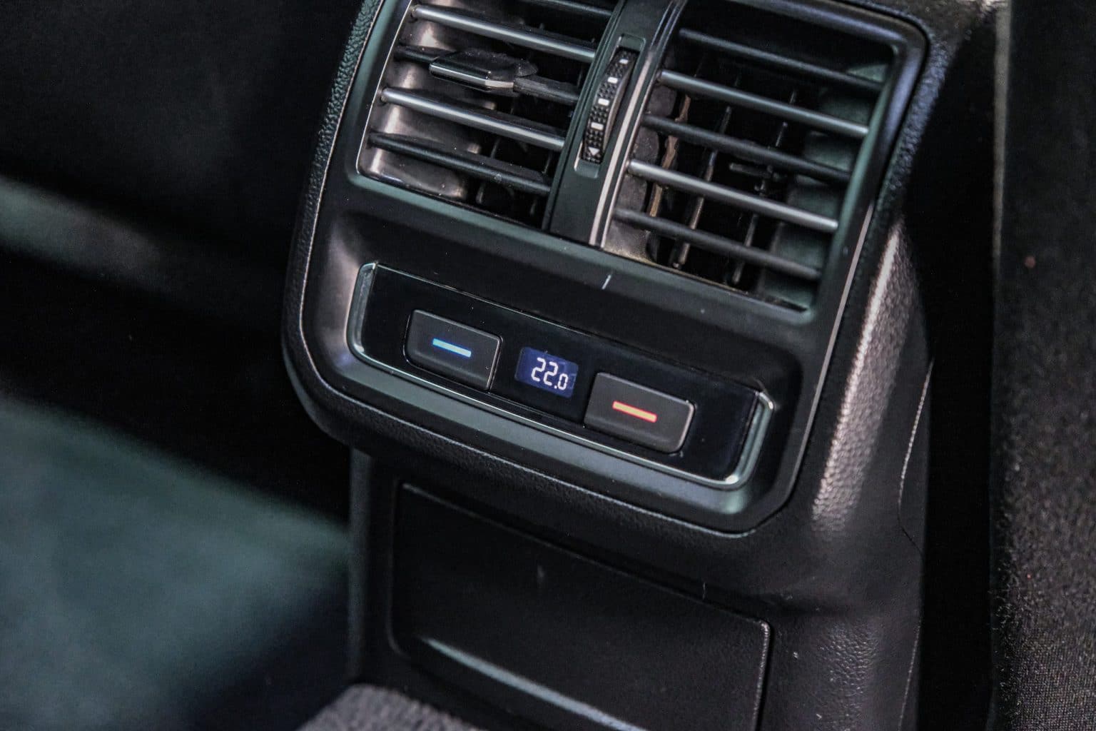 Volkswagen Passat - Kauto